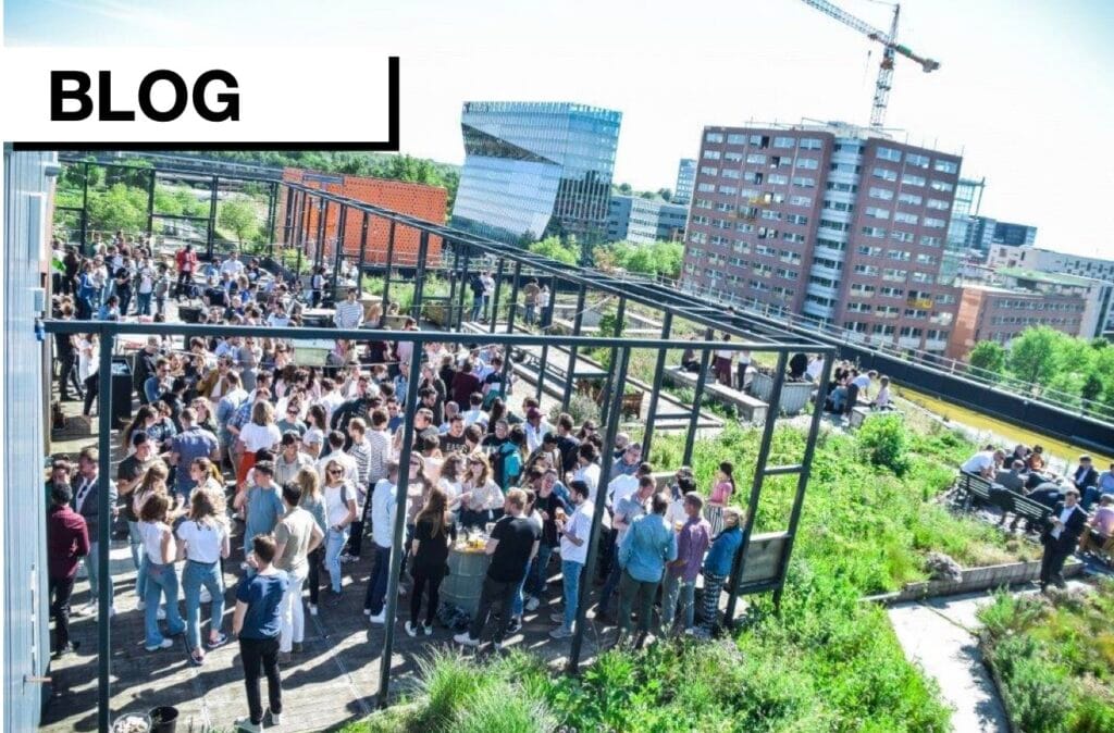 Connecting the minds that build our future - B. Amsterdam